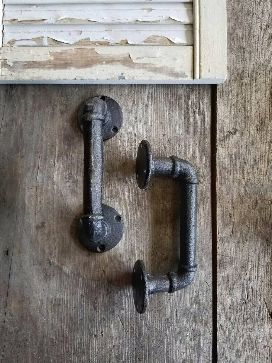 Industrial Pipe Handle – Farmhouse Iron Co